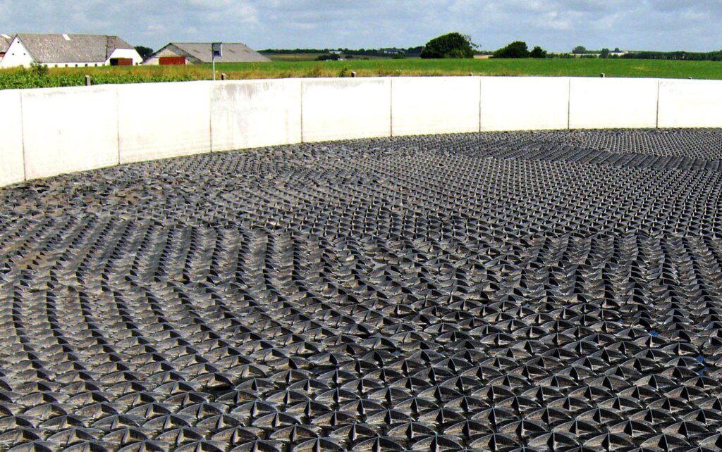 LemTec™ Segmented Cover - Lemna Environmental Technologies